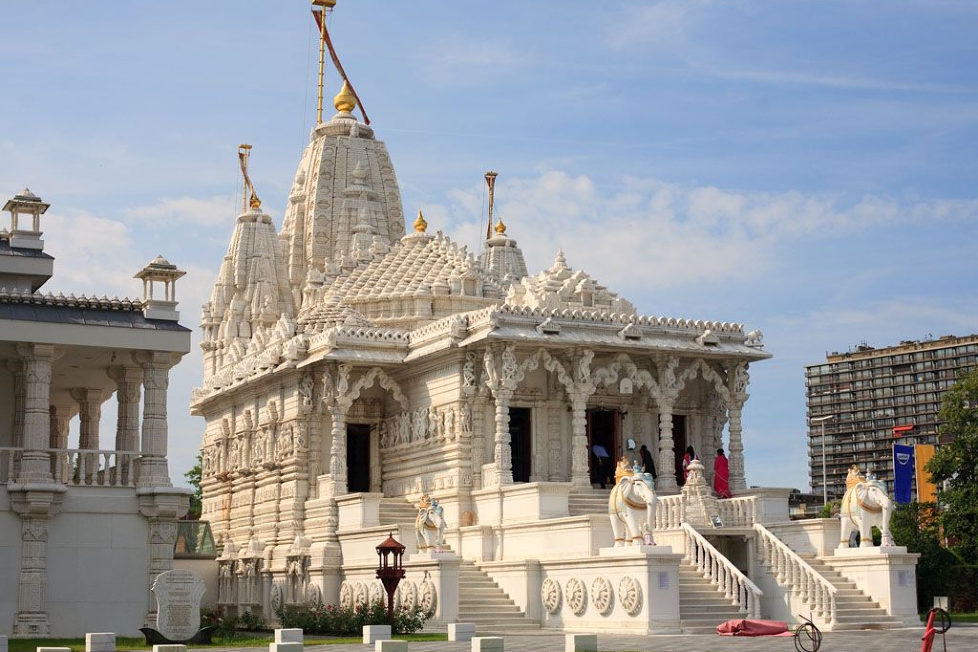 Over Bezoek aan de Jain tempel te Wilrijk - Cultuursmakers vzw
